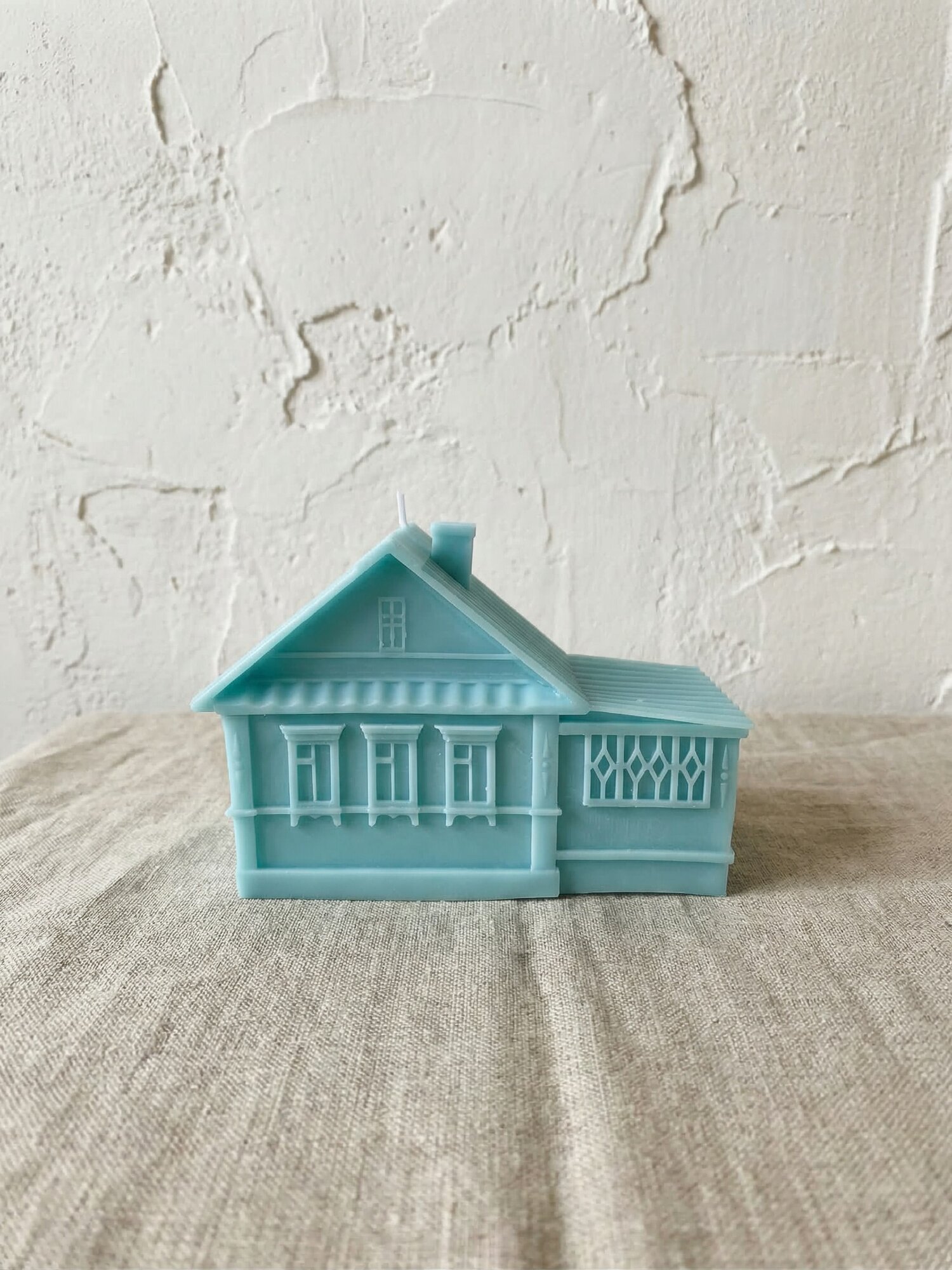 Свеча Unification love "Деревенский Домик", голубой, аромат морская соль