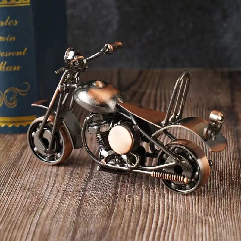 Мотоцикл металл коллекционной Harley-Davidson 1:12 - 15 см. Золотой, бордовый