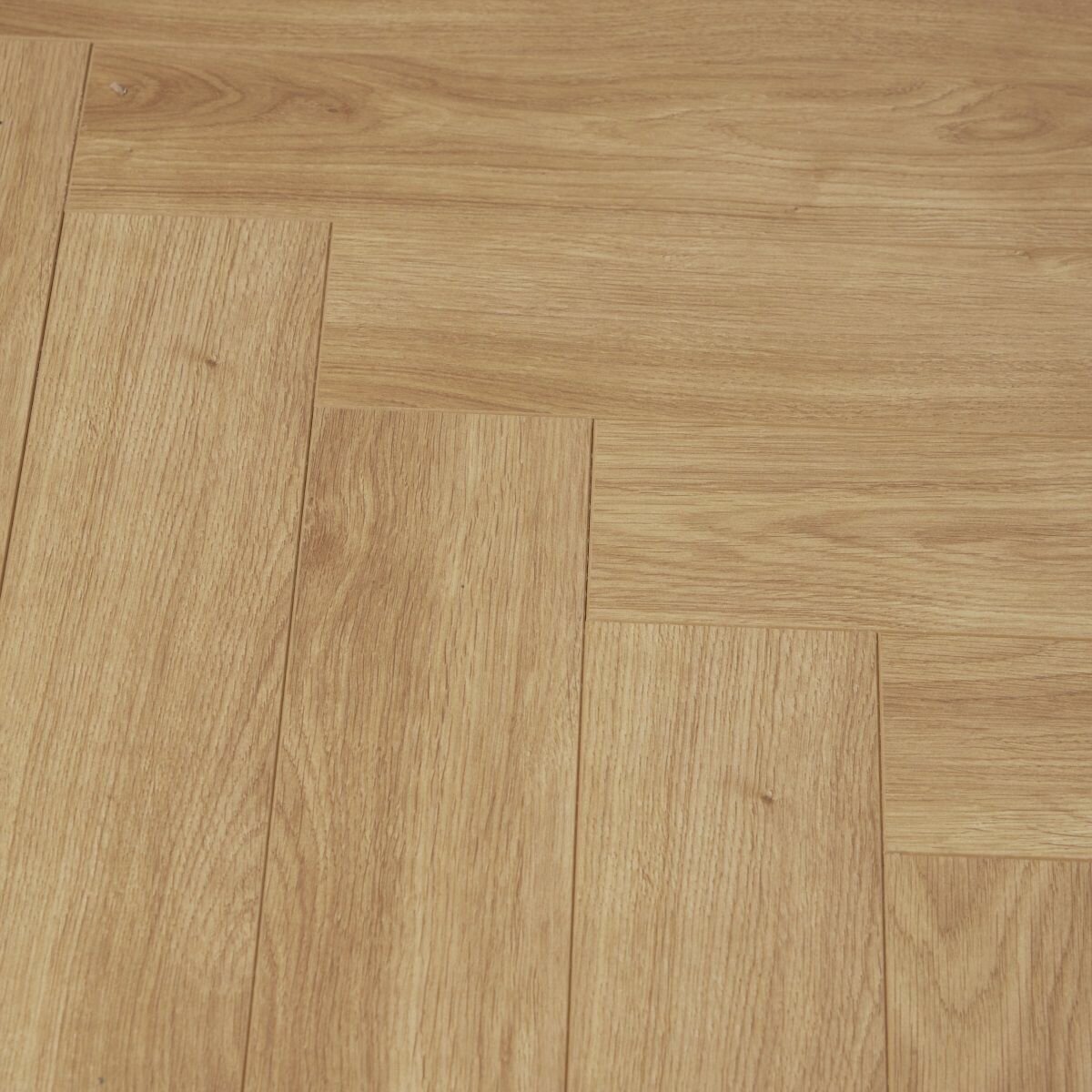 Ламинат Woodstyle Crossbow 33 класс 12 мм C133 Дуб Релампаго (в уп. 32 шт./1.92 м2)