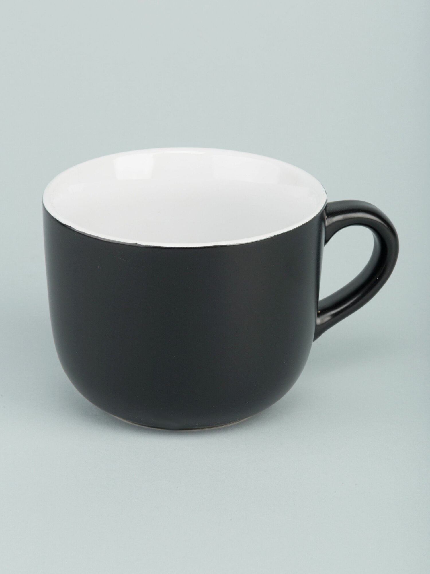 Бульонница-кружка керамическая с ручкой 700 мл черно-белая