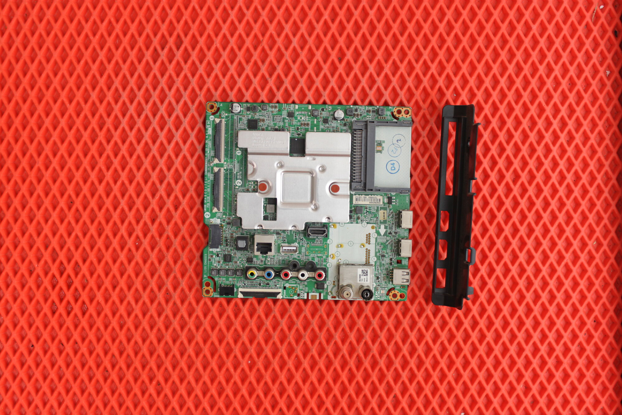 Основная плата (MAIN) EAX69083603 (1.0) для телевизора LG 55UN74006LA в надёжной упаковке