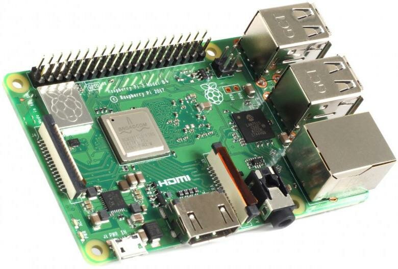 Одноплатный компьютер Raspberry Pi 3 Model B+, 1GB RAM, Quad-Core BCM2837B0, Wi-Fi, Bluetooth, 4x USB 2.0, Ethernet.