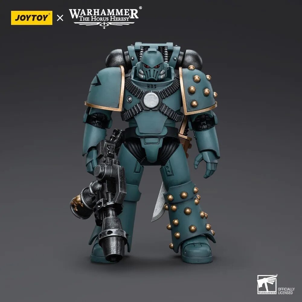 Подвижная фигурка JOYTOY Warhammer The Horus Heresy 1/18 Action Figures Sons of Horus MKIV Tactical Squad Legionary with Flamer Model Toy Gift Free Shipping