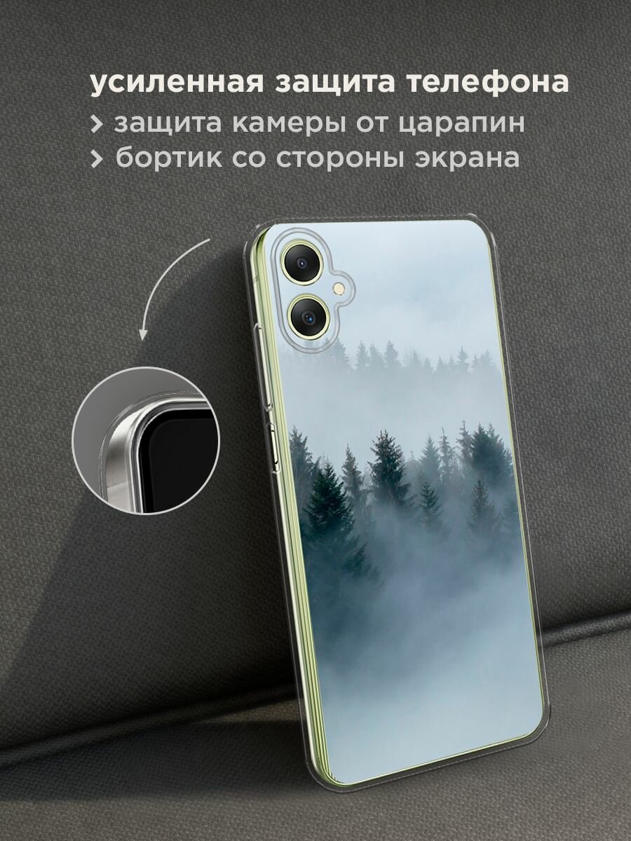Чехол на Samsung Galaxy A06 / Самсунг Галакси А06 с принтом "Лес в тумане" — фото 1