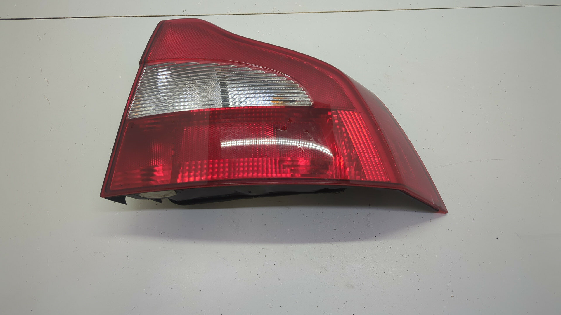 Фонарь (задний) правый Volvo S80 Б/У