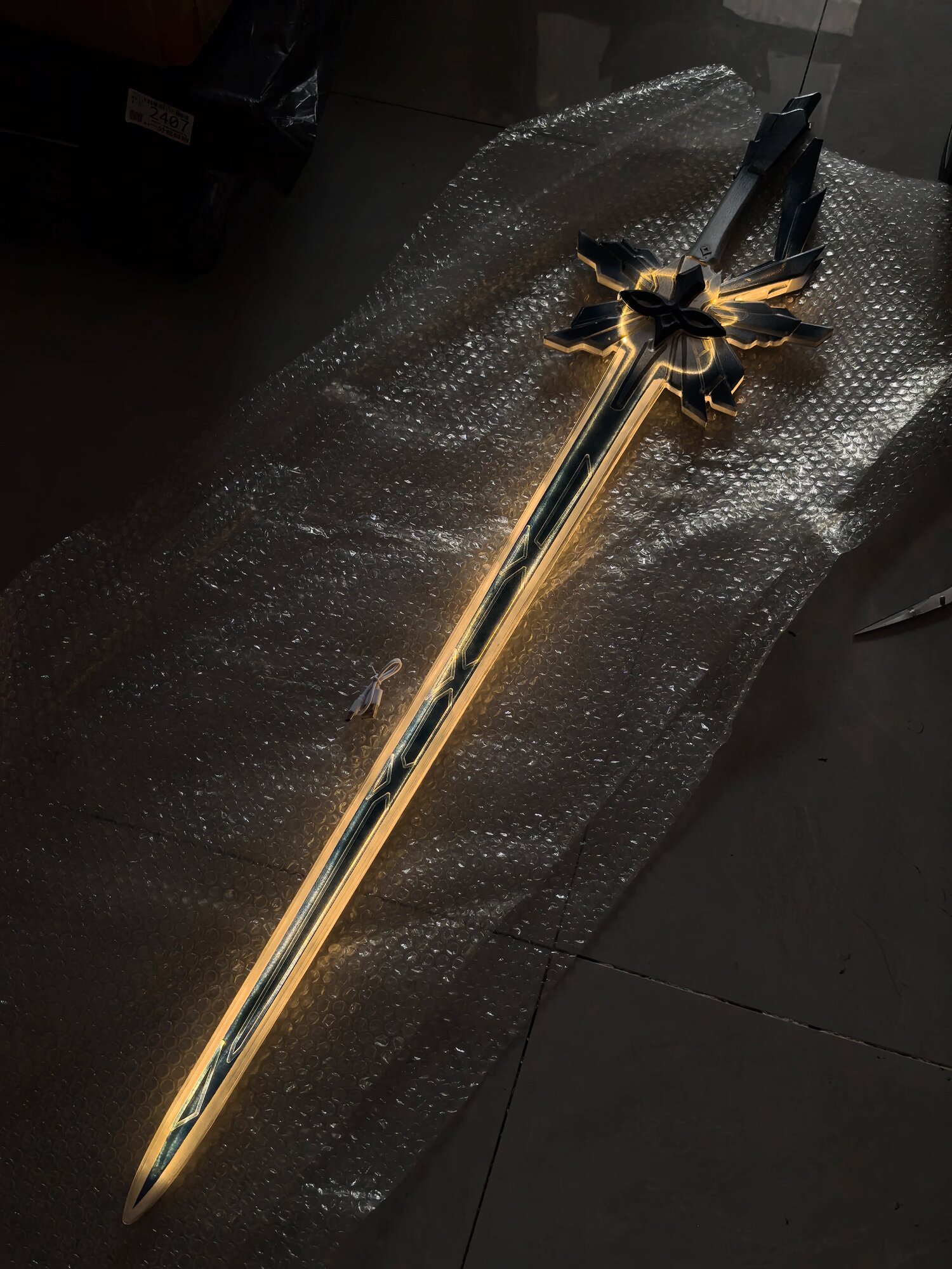 Люминесцентное оружие Капитано из Genshin Impact length 120cm