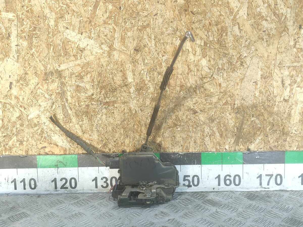 Замок двери задней левой SKODA Octavia 2000 2011 3B4839015M