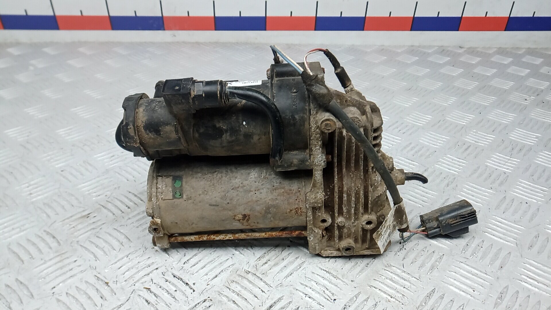 Компрессор пневмоподвески LAND ROVER DISCOVERY 3, Номер 9376102430