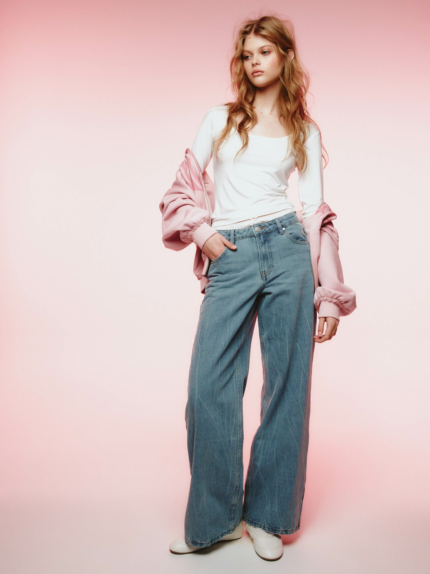 Джинсы широкие 