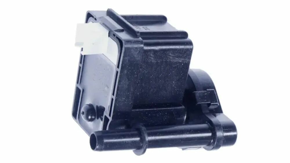 Насос для сушильной машины Hitachi TD-100XFVEM, TD-90YFE (подключение под мини фишку, 220-240w 50Hz 13w). Товар уцененный