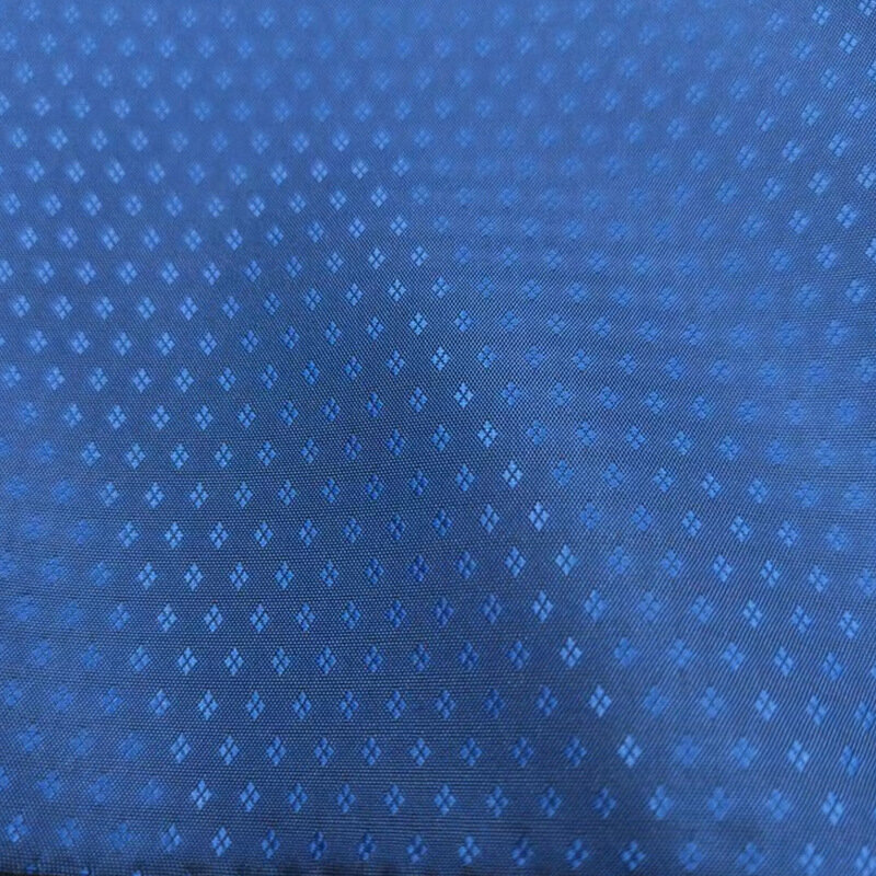 Полиэстеровая тафта с цветком сливы, точечный жаккард, шелковый жаккард, подкладка для костюма, полный полиэстер, катионный высококачественный жаккард