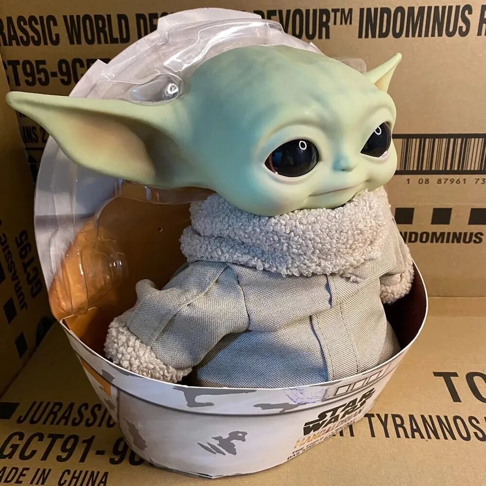 Кукла Star Wars The Child (Baby Yoda) Talking, The Mandalorian, 3+ лет — фото 1