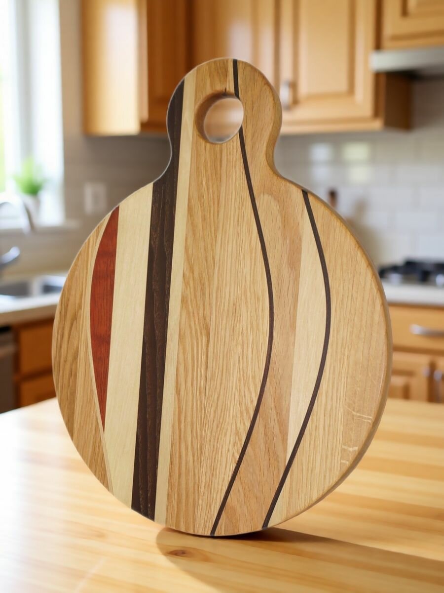 Разделочная доска "Цветная волна", ручная работа, фигурная, двусторонняя, деревянная, 35х27 см