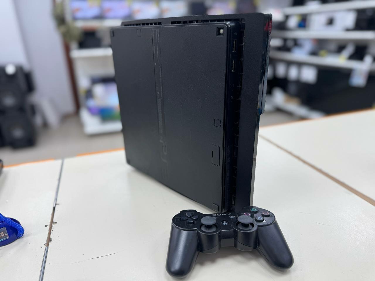 Игровая приставка Sony Playstation 3 500 GB с 1 джостиком, уцененный товар