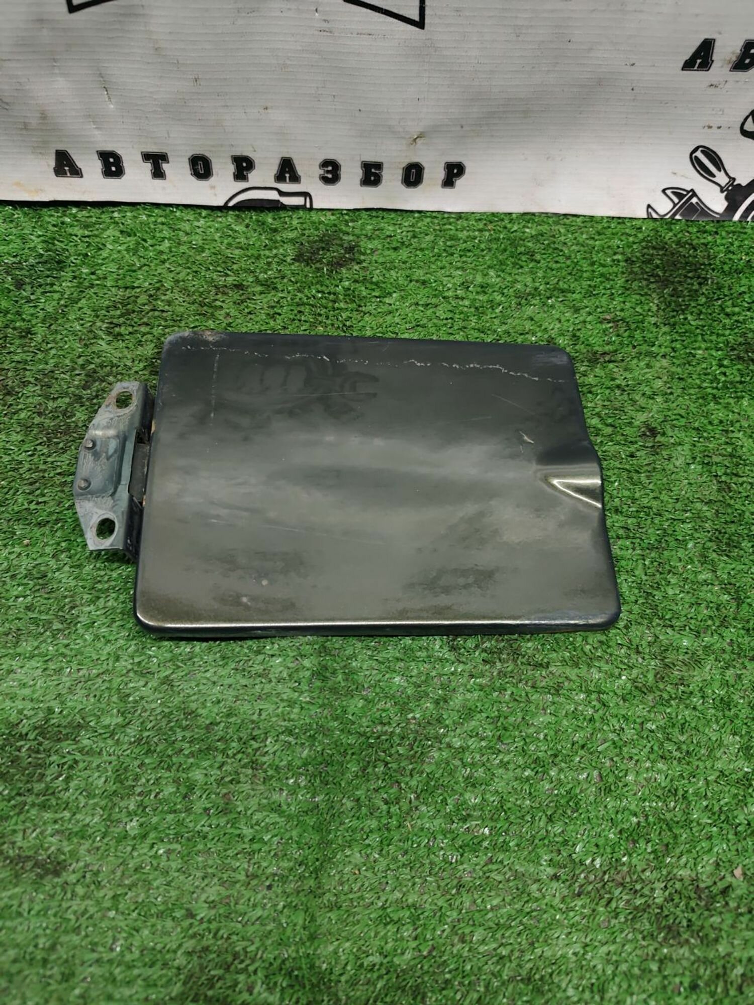 Лючок бензобака ВАЗ (LADA) 2114 Samara 2006 с пробегом