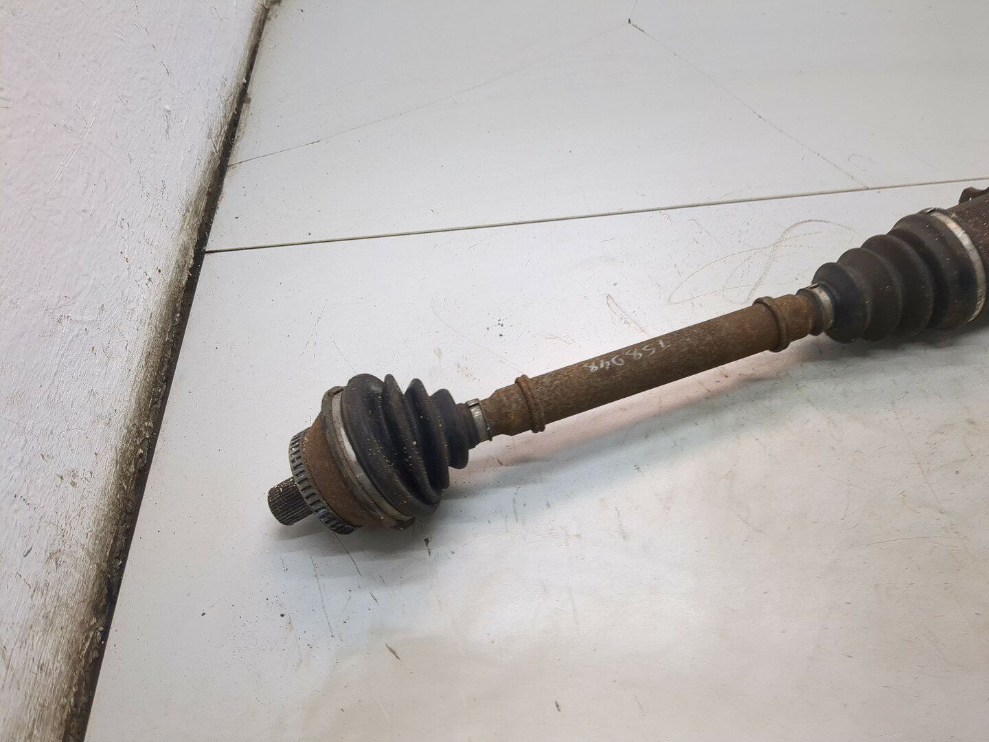Полуось (вал, шрус) левая передняя Audi A4 (B6) Б/У
