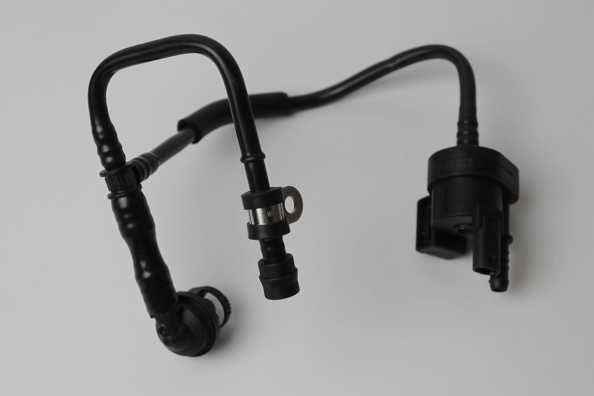 Клапан вентиляции топливного бака VOLKSWAGEN Passat B6/B7, Tiguan 1, Golf 5/6