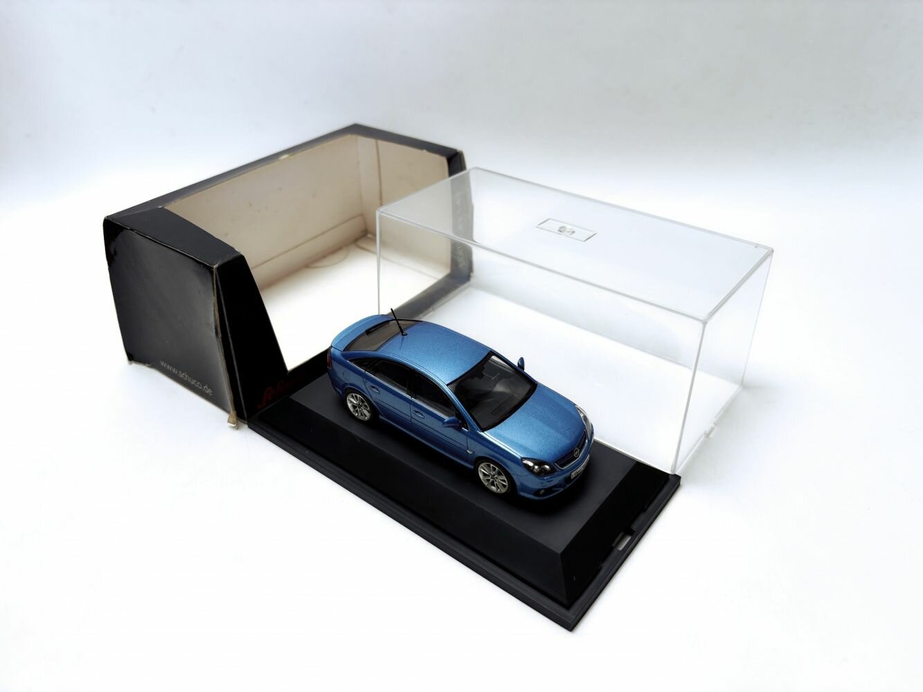 Schuco 1/43 Opel Vectra OPC Saloon Коллекционная модель автомобиля из литого под давлением металла