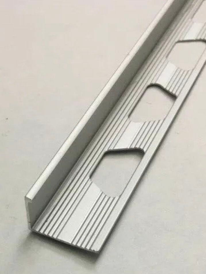 Профиль для плитки L-образный Алюминиевый, наружный уголок 2700мм