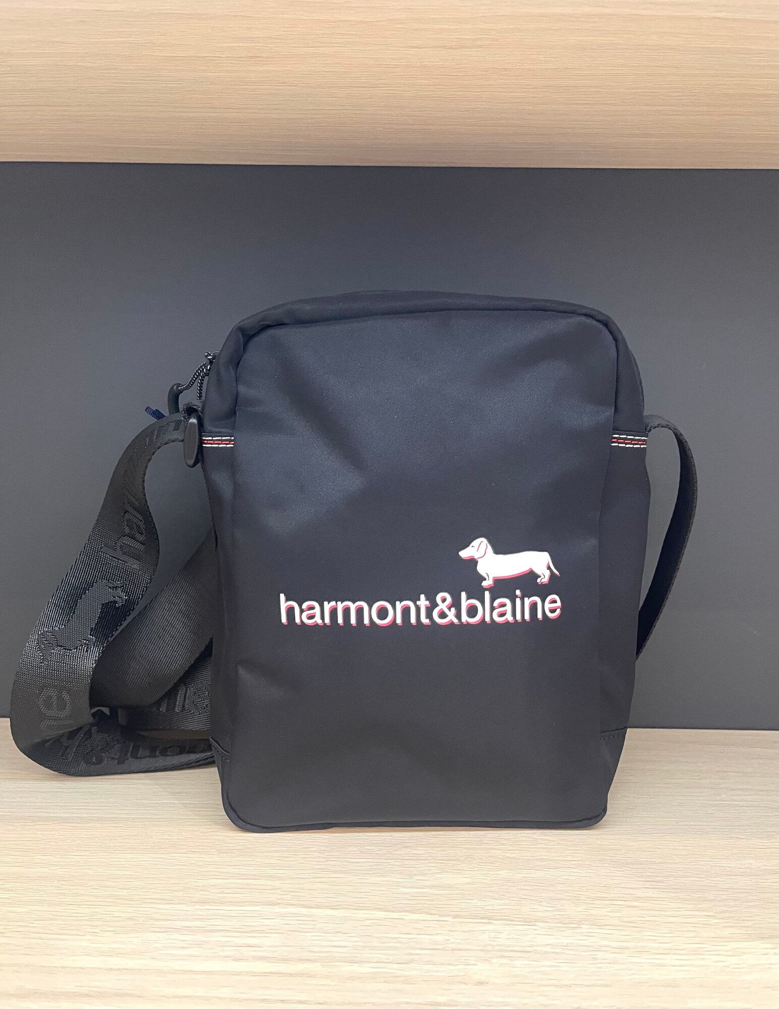 Сумка кросс-боди Сумка кросс-боди