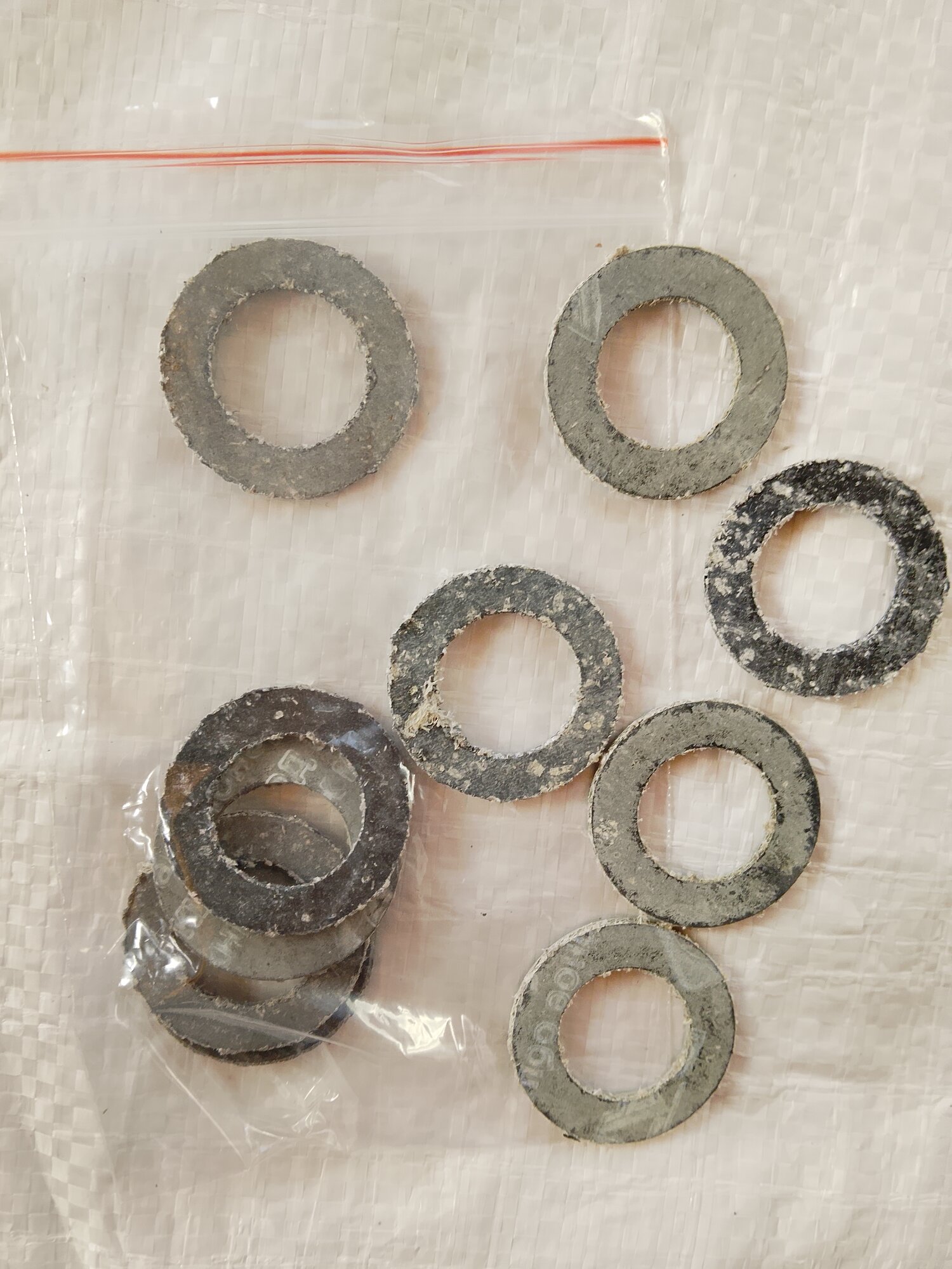 Прокладка паронитовая "1" , в упаковке 10 штук.