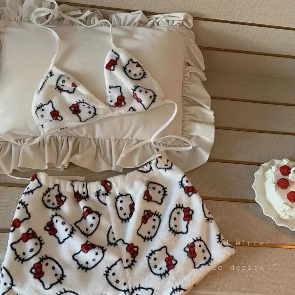 Пижамный комплект Sanrio Hello Kitty из двух частей, милое домашнее белье в аниме-стиле для женщин, летний пляжный наряд, бюстгальтер, шорты, бикини для девочек.