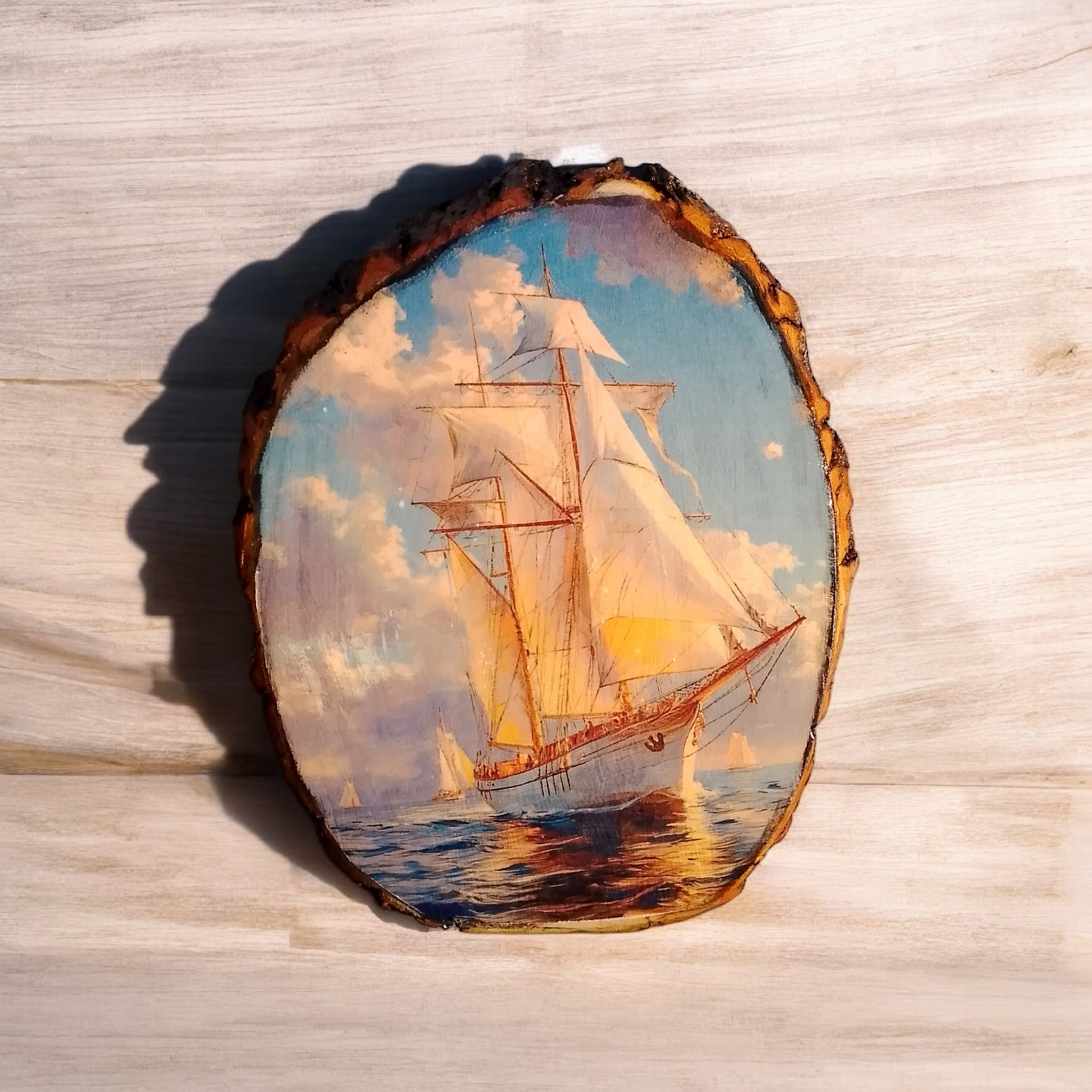 Декоративный древесный спил без опоры. Размер 160х90 мм.