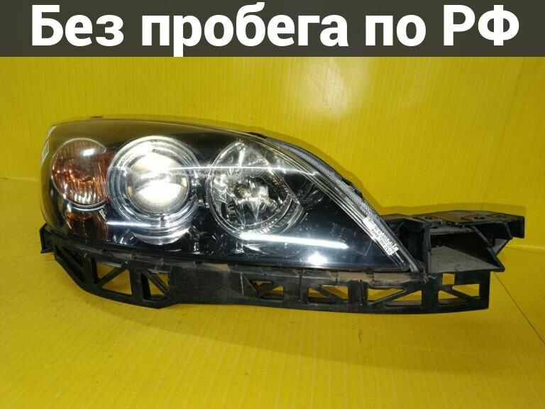 Фара Право с пробегом Mazda Axela BK5P