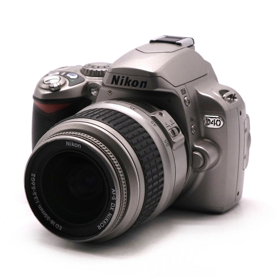 Фотокамера Nikon D40 kit (пробег 18400 кадров)