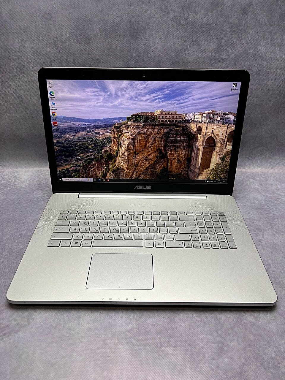 Ноутбук 17.3" ASUS VivoBook Pro N752VX-GC275T Intel Core i5-6300HQ 3.2GHz/RAM 16Gb/SSD 128Gb/HDD 1Tb/NVIDIA GeForce GTX 950M 2Gb