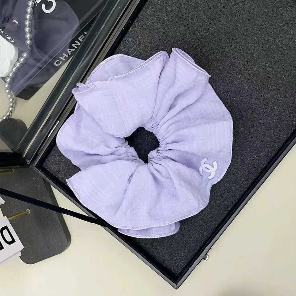 Chanel Резинка для волос 1 шт.