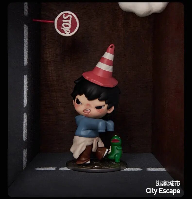 POP MART Hirono Tamed Wildgrass City Escape
