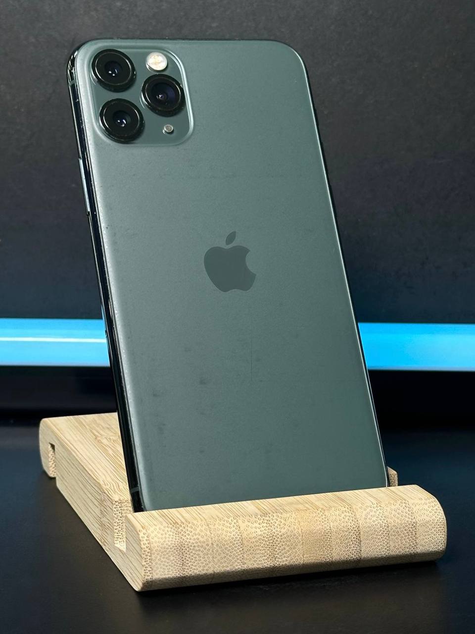 Смартфон Apple iPhone 11 Pro, 64 ГБ, nano-SIM + eSIM, зеленый