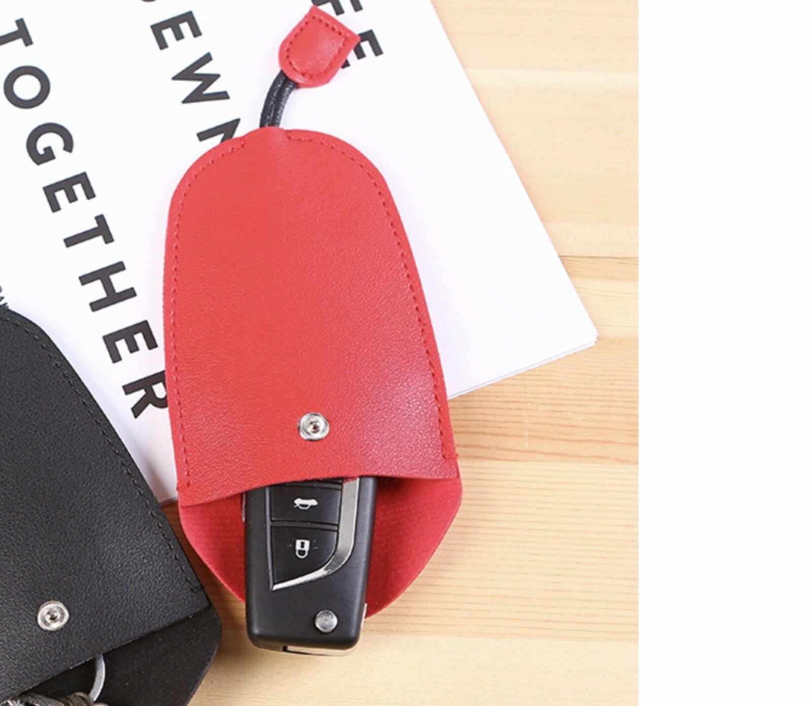Чехол для ключей MyPads M-226513 из эко-кожи красный универсальный защита от повреждений
