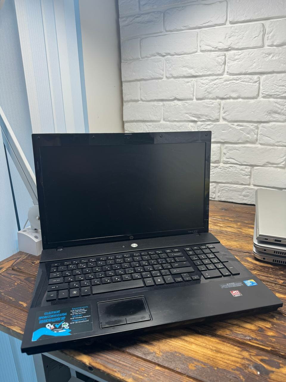 Ноутбук HP Probook 4710s Intel Core 2 Duo P8700 2.53GHz, HDD 500 gb, RAM 3 gb, AMD Mobility Radeon HD 4330. черный, win Vista