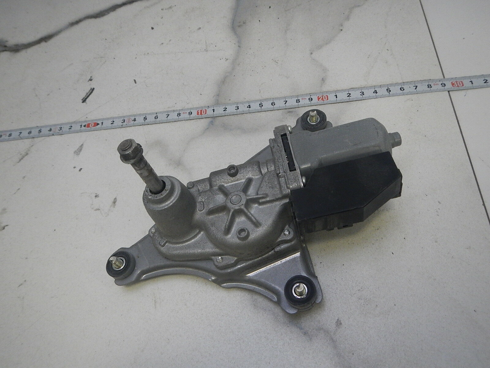 Б/У Моторчик стеклоочистителя задний, Toyota (Тойота)-VOXY (R70)(07-13) TOYOTA VOXY (R70)(07-13) Без видимых повреждений...