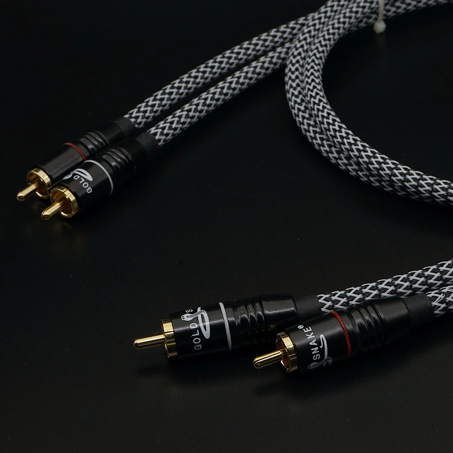 Пара профессиональных аудиокабелей CANARE RCA 0,3-5 м Style 1, 2.5m 8.2ft