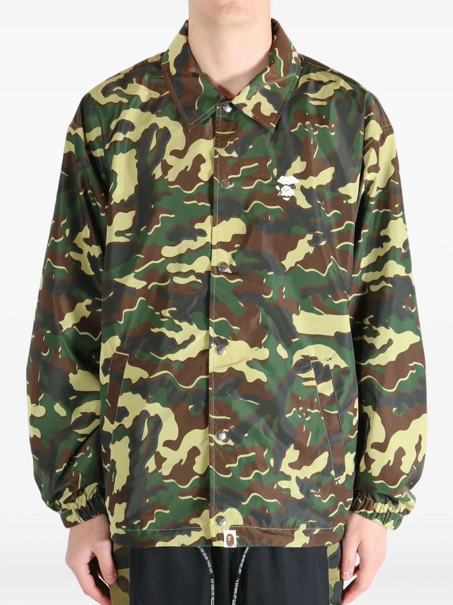 Куртка A BATHING APE Camouflage-print logo-patch jacket, размер 52 — фото 1