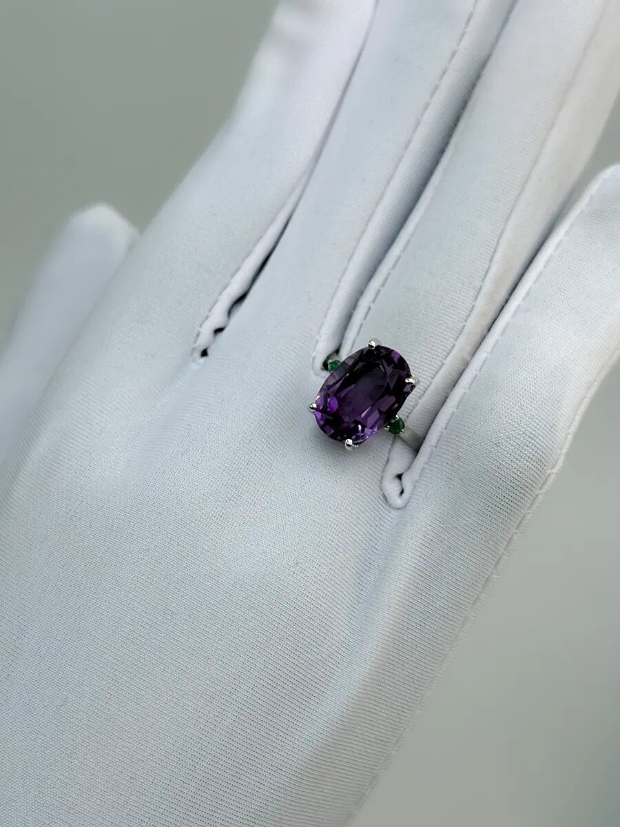 Кольцо, серебро, 925 проба, родирование, аметист, изумруд