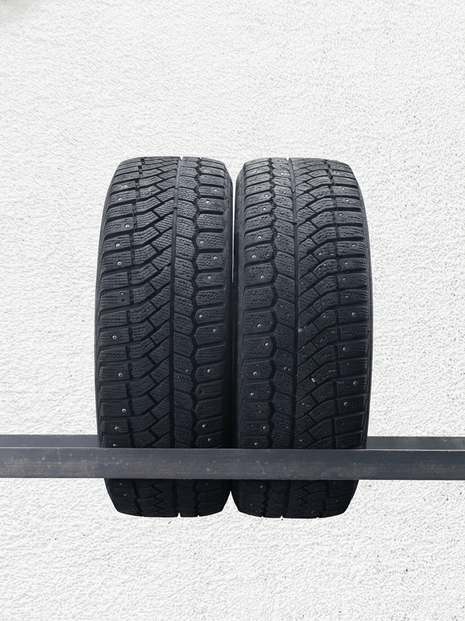 Зимние шины шипованные Viatti Brina Nordico V-522 205/55 R16 15.0% износ PT0010288 TSB053306