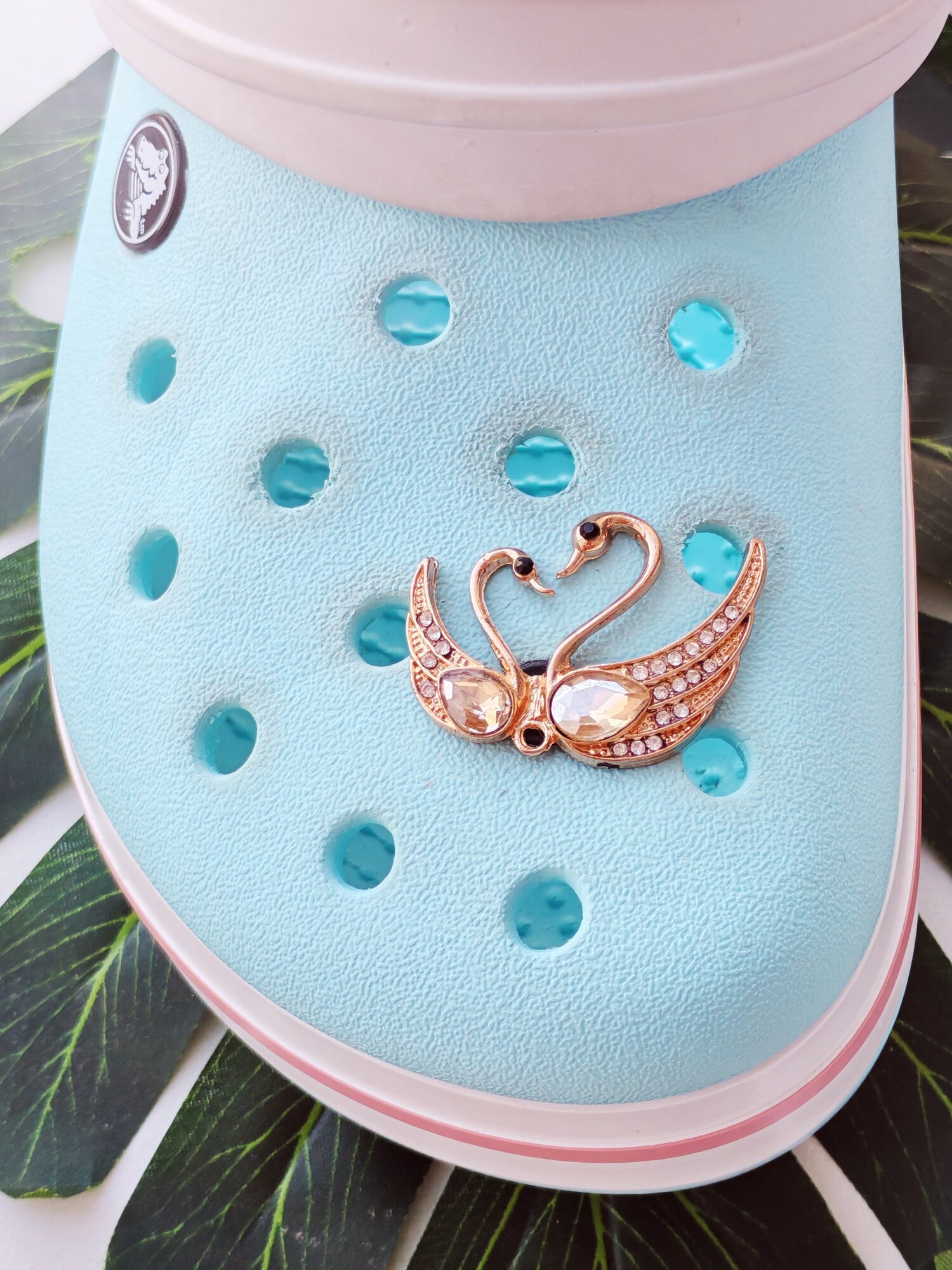 Джибитсы для crocs лебеди золотые