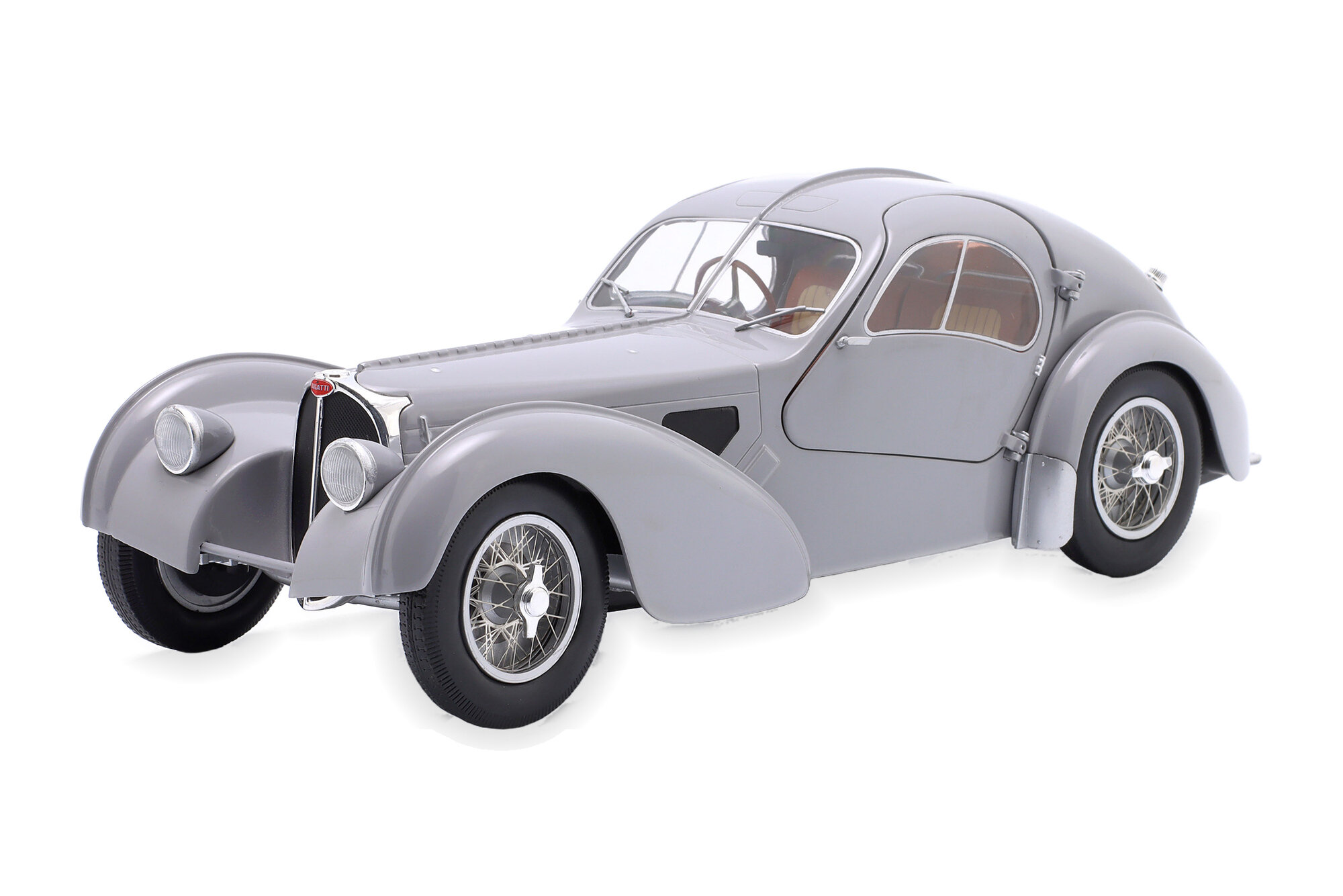 Модель коллекционная SOLIDO Bugatti typ 57 sc atlantic 1937 light grey