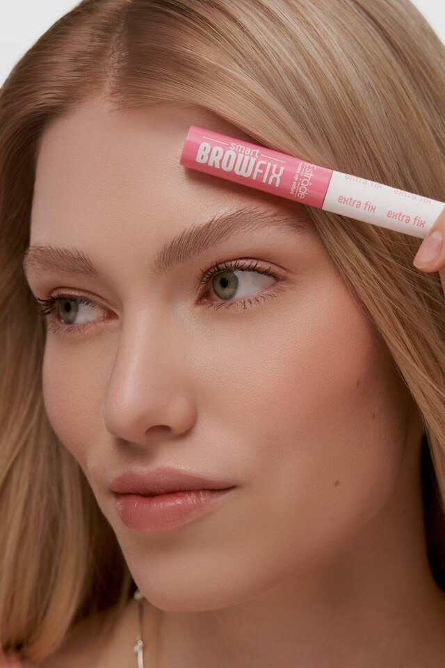 Гель для бровей Estrade Smart Brow Fix, прозрачный, 4.5мл Экстрафиксация
