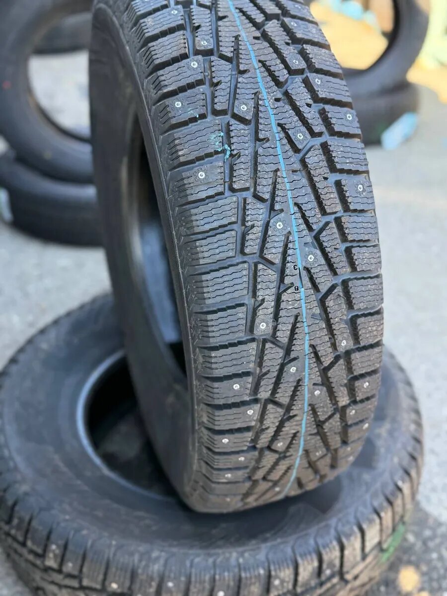 Шины зимние R16 235 70 106 T автомобильная зимняя резина Cordiant модель Snow Cross