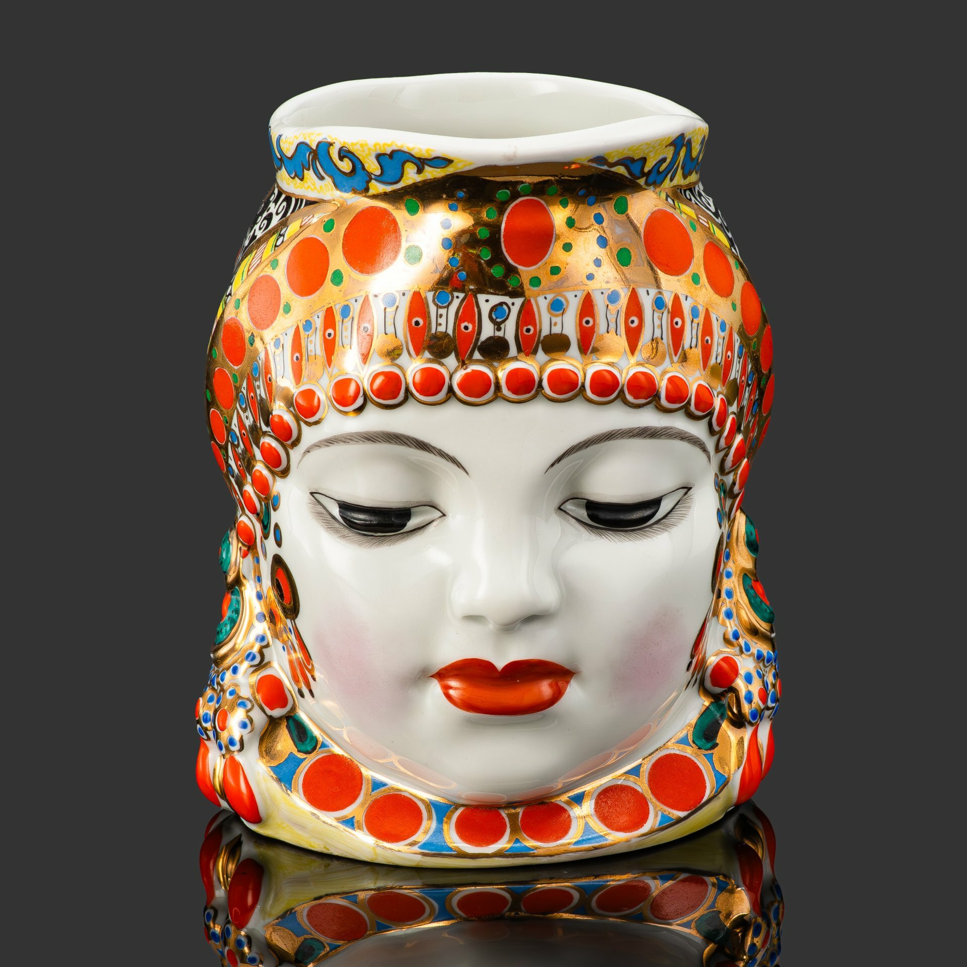 Кружка декоративная "Молоко", скульптор Данько Н. Я, художник Воробьевский А. В.