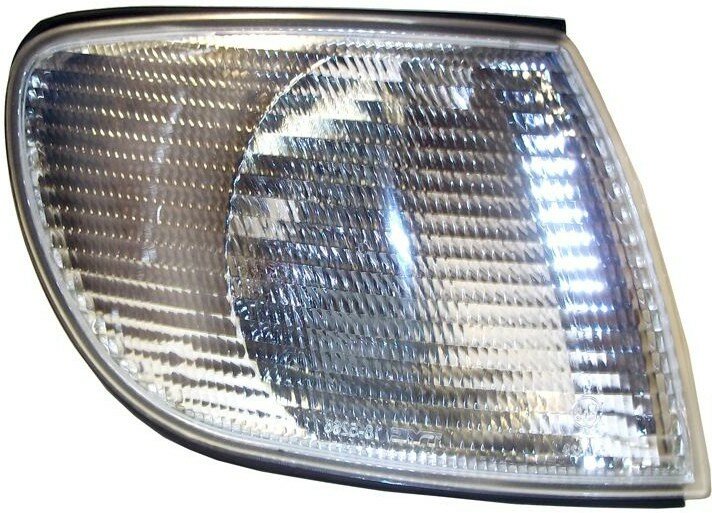 Габарит SAT ST-441-1512WR Audi A6 94-97 справа, белый