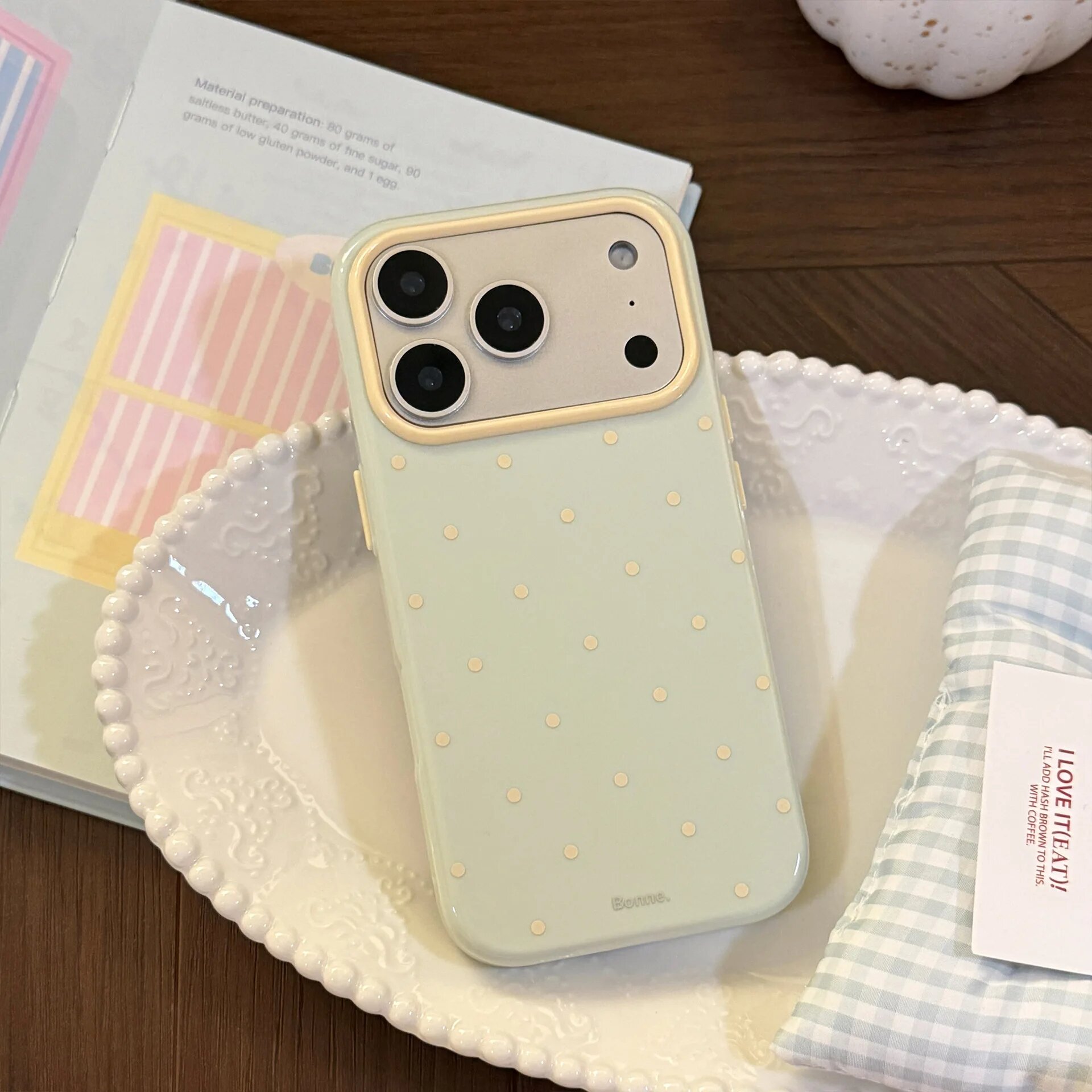 Чехол для iPhone 17 Pro, цвет C, с горошком