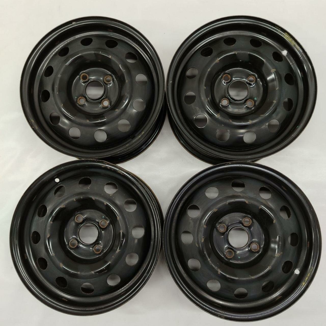 Комплект (4 шт) колесных дисков Штампованные 15x6 PCD 4x108 D65.1 ET23 (Реплика)