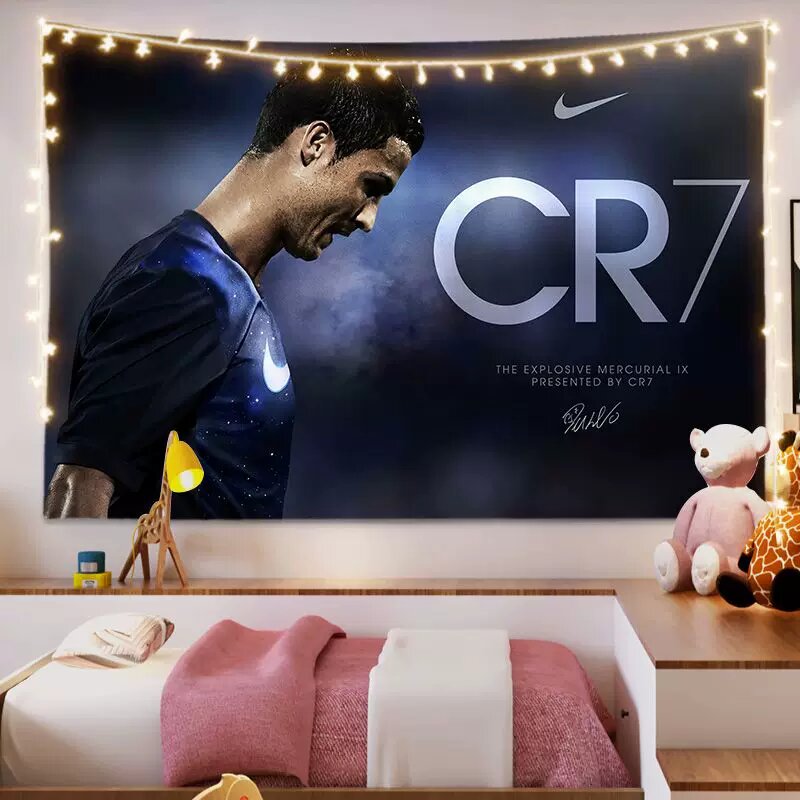 Настенная панель с CR7, маленький размер 100x70 см, с 6м светильником