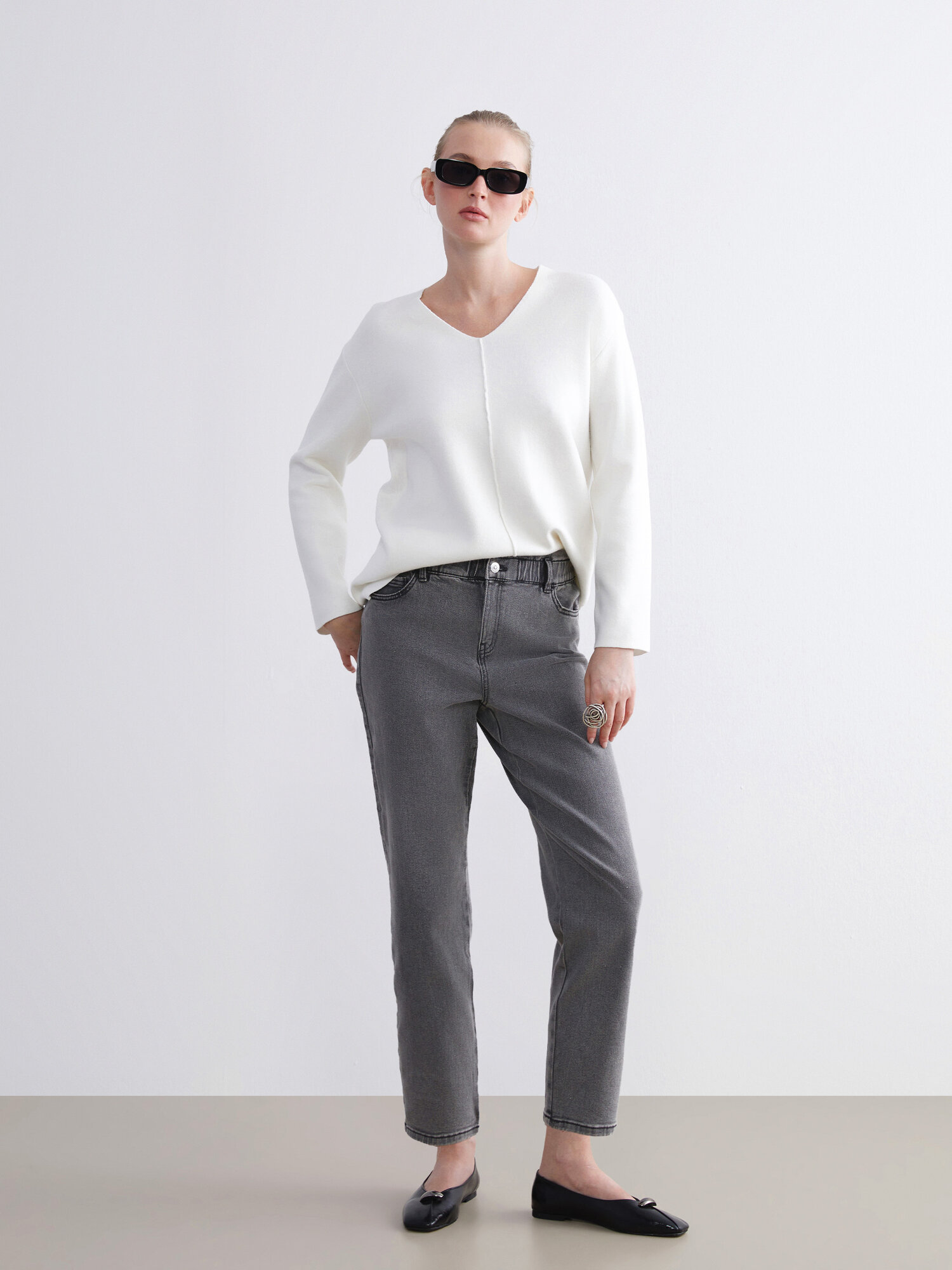 Джинсы зауженные 